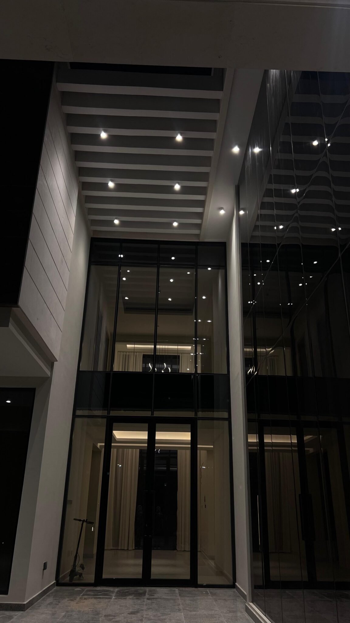 Best Outdoor Lighting in Dubai - Lofia